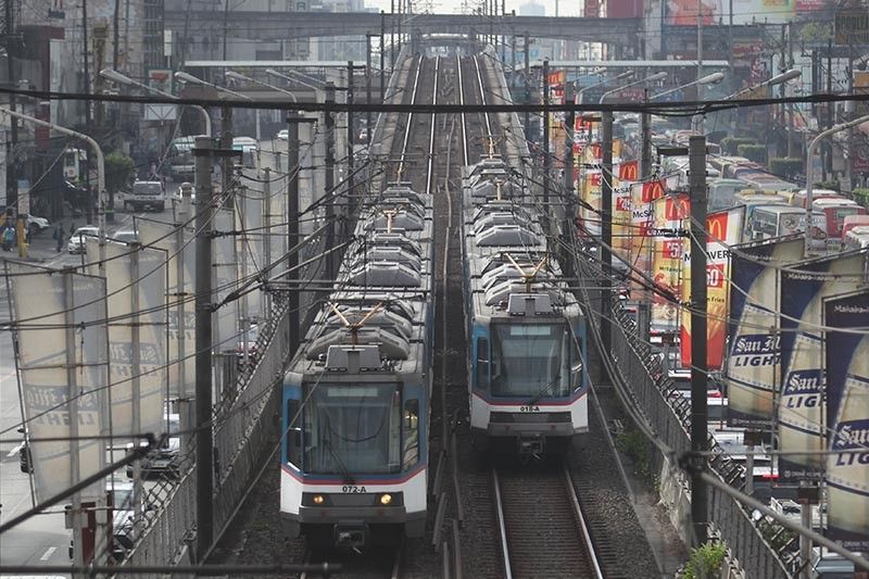 As It Happens: Grenade in MRT passenger's baggage | Philstar.com