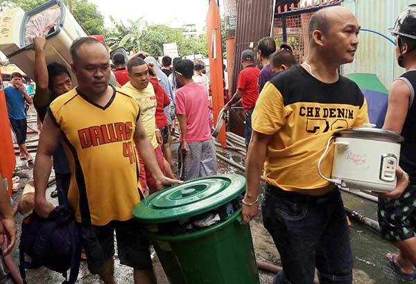 Manila fire leaves 30 families homeless | Philstar.com