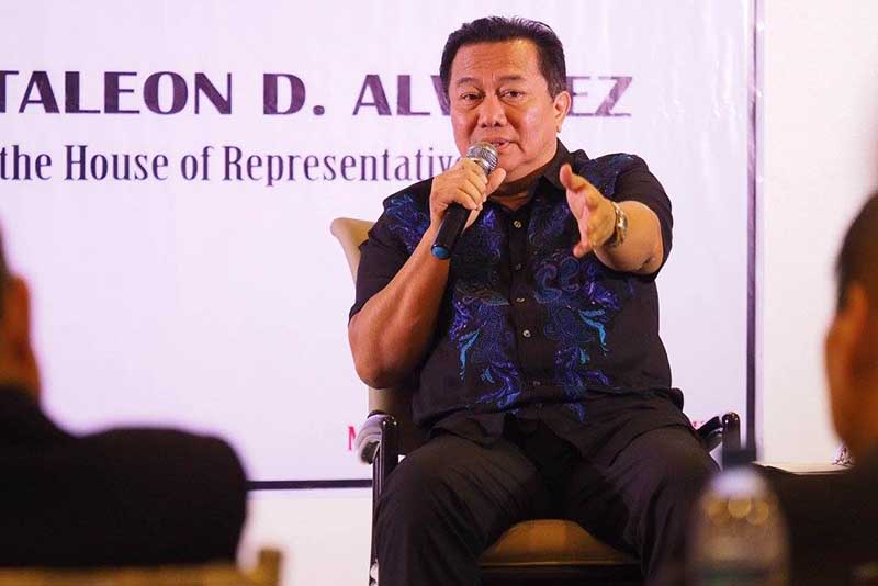Alvarez calls CHR chief 'shameless' for staying in post | Philstar.com