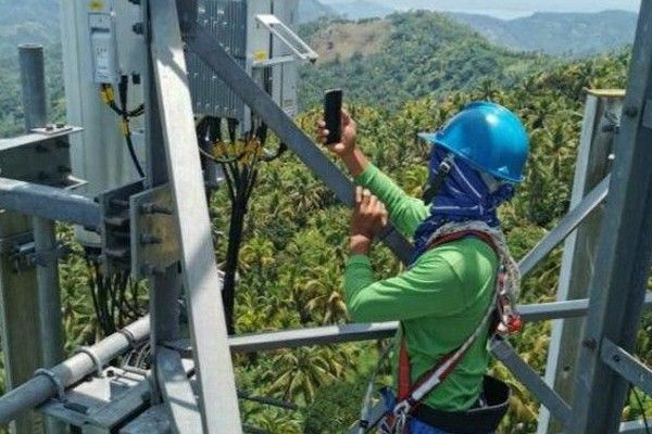 Smart tops metrics, cited as 'dominant operator' in PH | Philstar.com