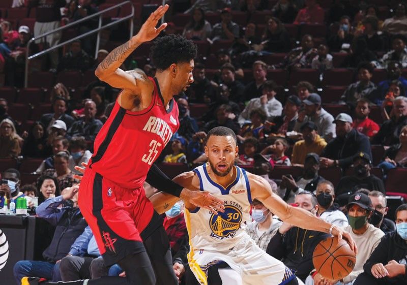 Curry nagpasabog ng 40 points vs Rockets | Pilipino Star Ngayon