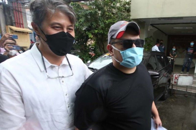 Anak ni Justice Secretary Remulla lusot sa kasong illegal drugs | Pang-Masa Anak ni Justice Secretary Remulla lusot sa kasong illegal drugs | Pang-Masa