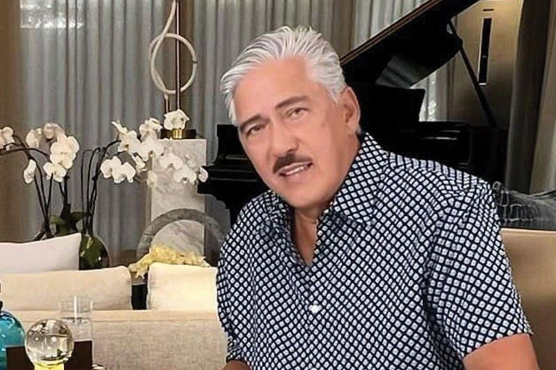 Sen. Tito nakipag-usap na sa mga abogado... problema ng Eat Bulaga ...