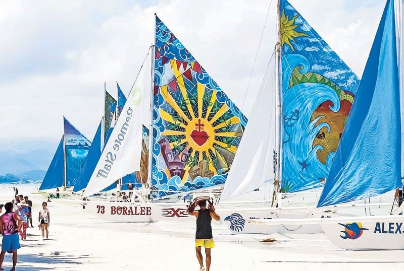 Boracay tourism stakeholders cry for clean public toilets | Philstar.com
