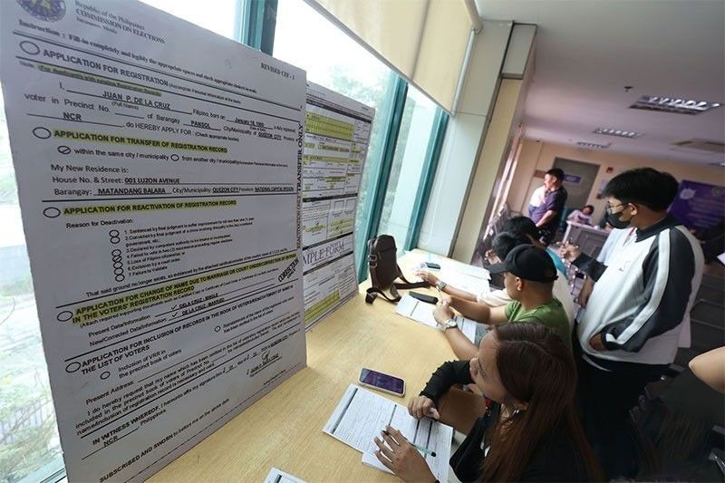 Comelec bans service provider from communicating with pols, parties ...