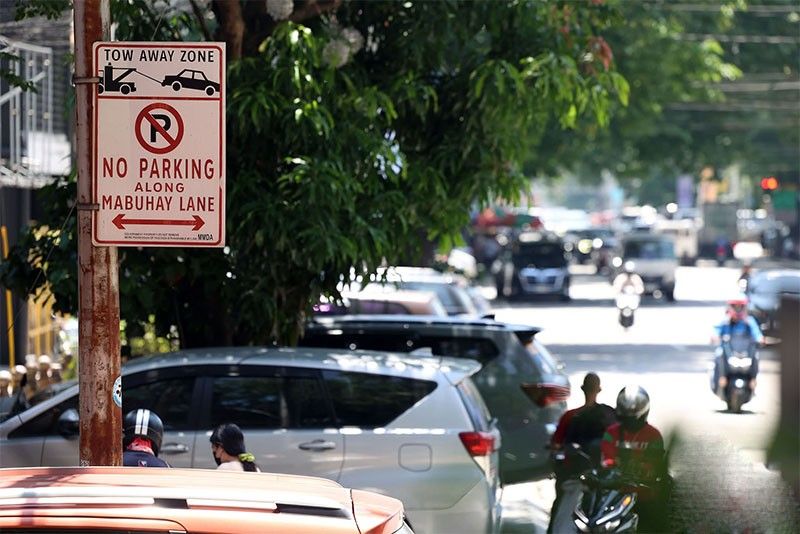 Metro Manila mayors urged: Finalize parking ban by September 1 ...