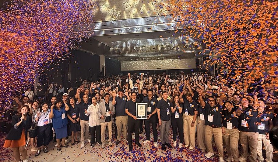 Goodday Friz breaks Guinness World Records for largest carbonated ...