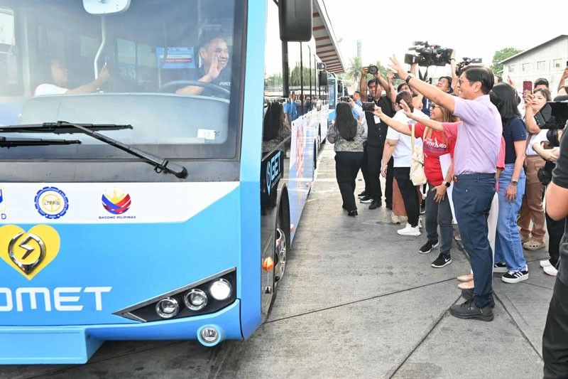 Love Bus noong dekada 70 muling binuhay ni Pangulong Marcos | Pilipino ...