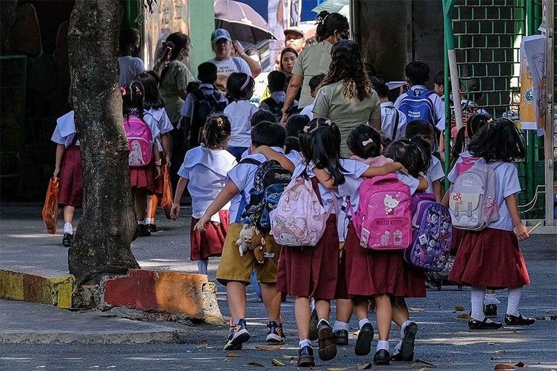 DepEd denounces fake news on suspension of in-person classes | Philstar.com