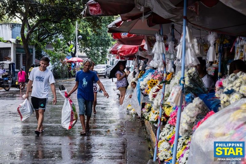 847 special bus permits for Undas OK’d | Philstar.com