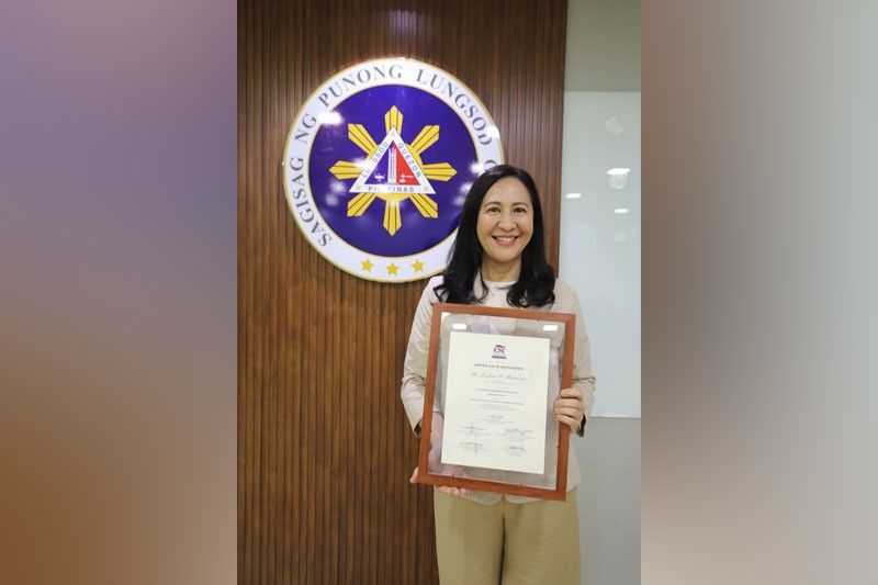 Mayor Joy, nasungkit pangatlong Presidential Lingkod Bayan Award ...
