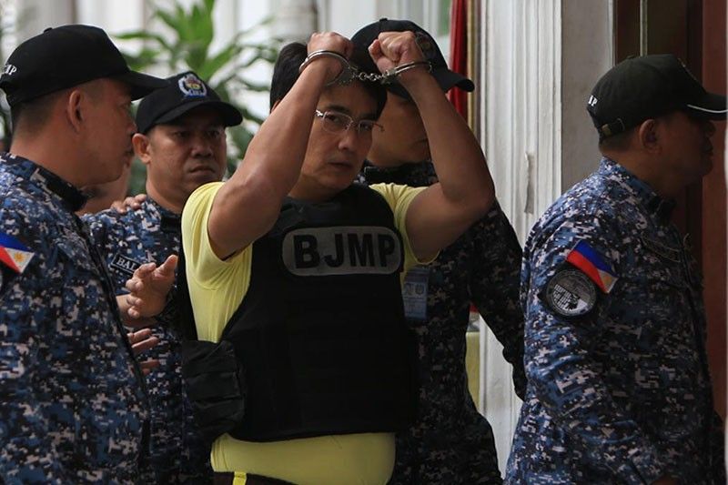 Revilla humarap sa DOJ sa plunder case | Pilipino Star Ngayon