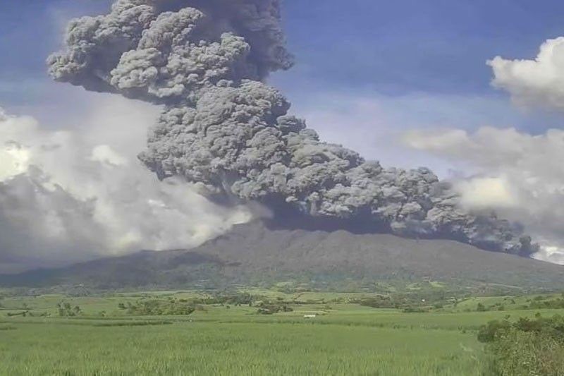90 Negros barangays hit by ashfall after Kanlaon eruption | Philstar.com