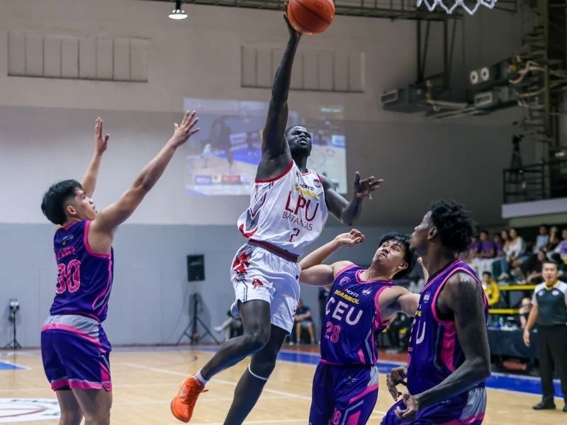 Lyceum surprises CEU | Philstar.com