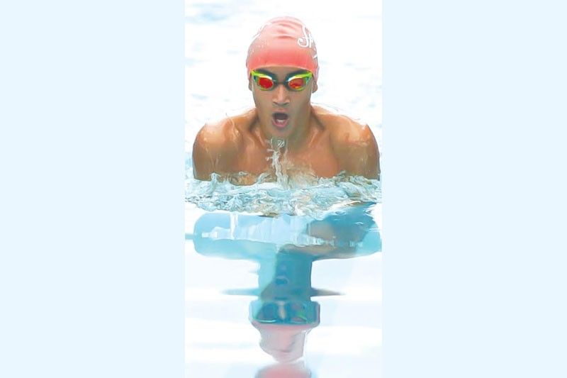 Boholano swimming star Luis Jurado makes a splash at PRISAA National ...