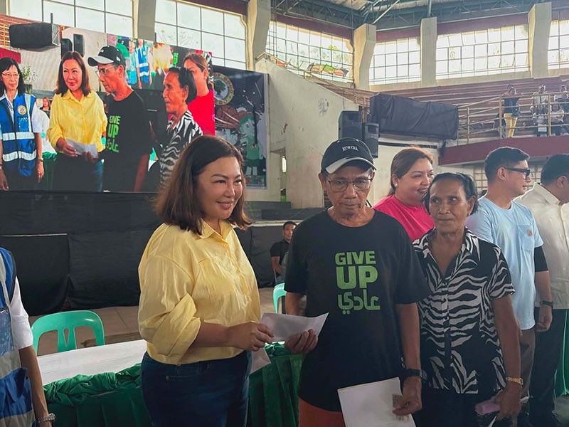 Bogo quake victims get assistance from Capitol | The Freeman