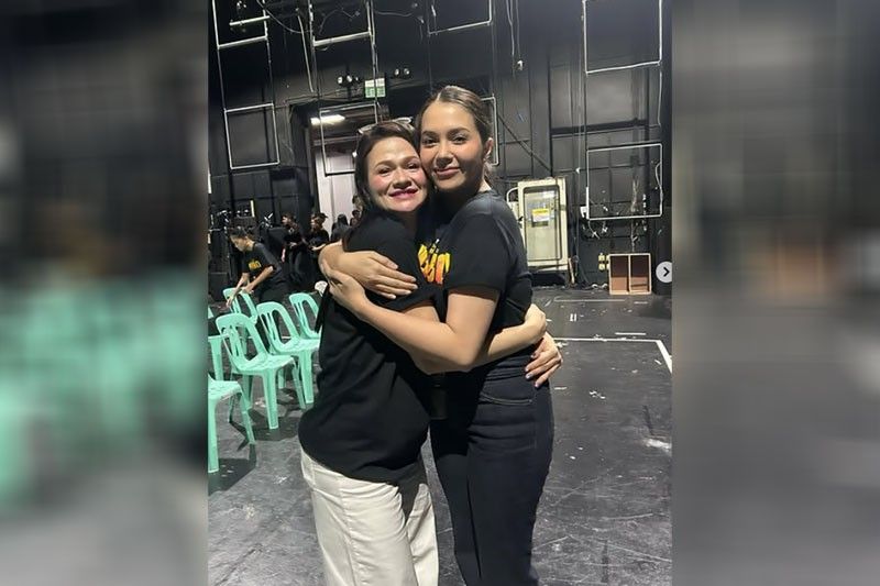 Ex ni Coco na si Katherine Luna, tinulungan na rin ni Julia | Pilipino ...